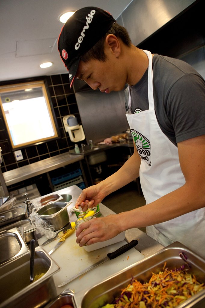 Reclaim food and serve tasty meals with FoodCycle! - GlobalGiving