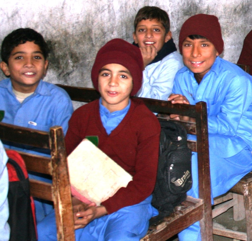 Keep 2000 Poor Pakistani Children in School - GlobalGiving