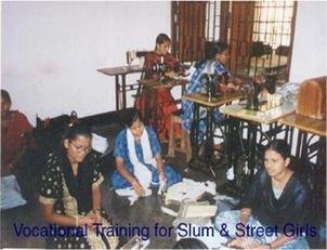 Train Platform Schools for Children in India - GlobalGiving