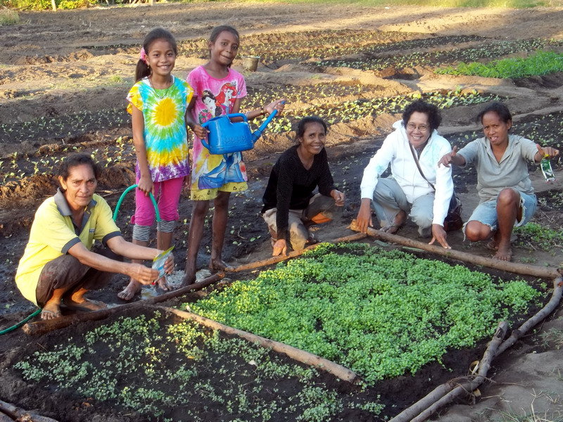 Home Business Skills Library for Low Income Family - GlobalGiving