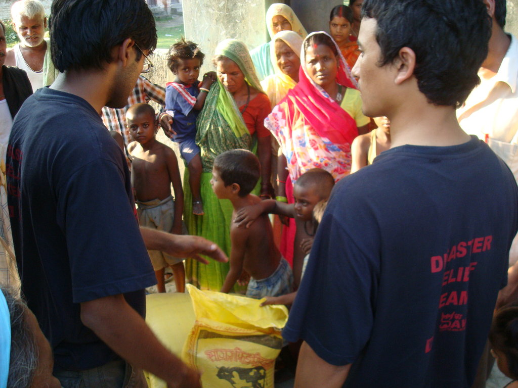 disaster relief to 3500 marginalised poor people - GlobalGiving