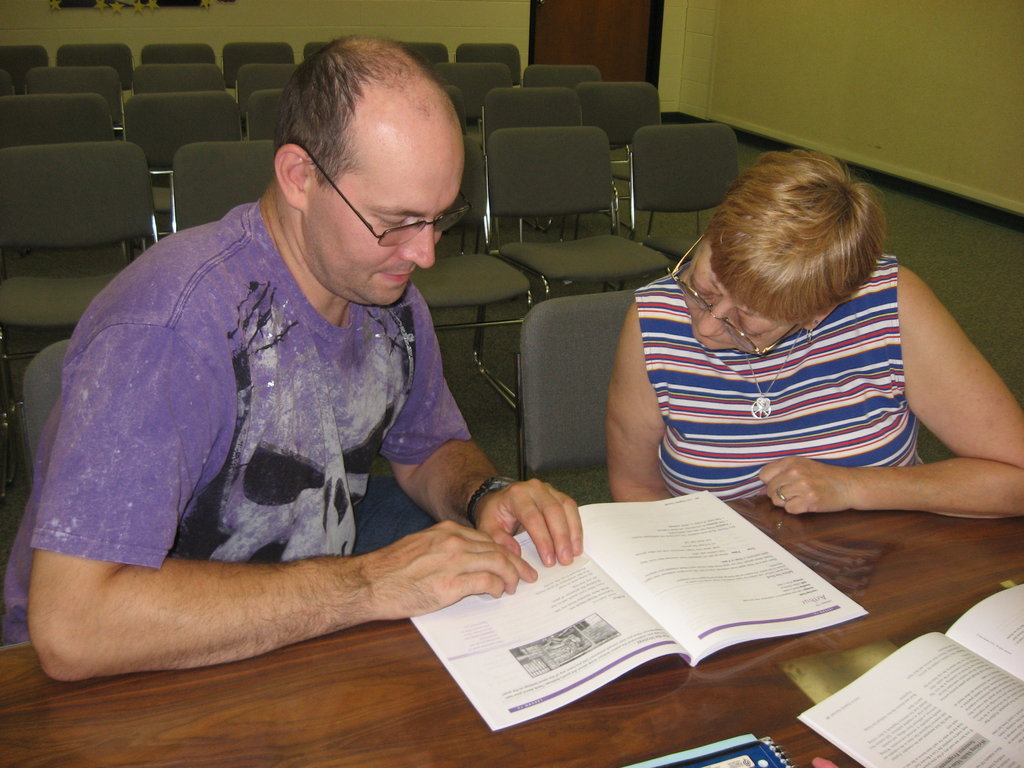 400 Books for 100 Low Literate Adults in the U.S. - GlobalGiving