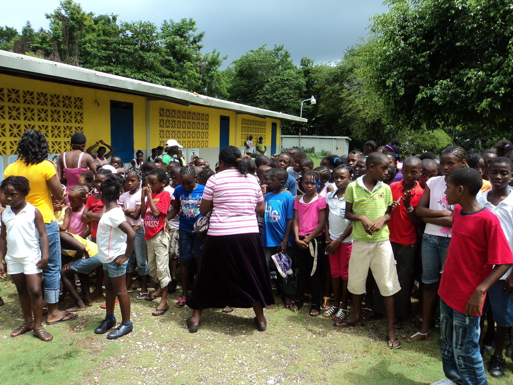 Reading Center for 188 students in Jamaica - GlobalGiving