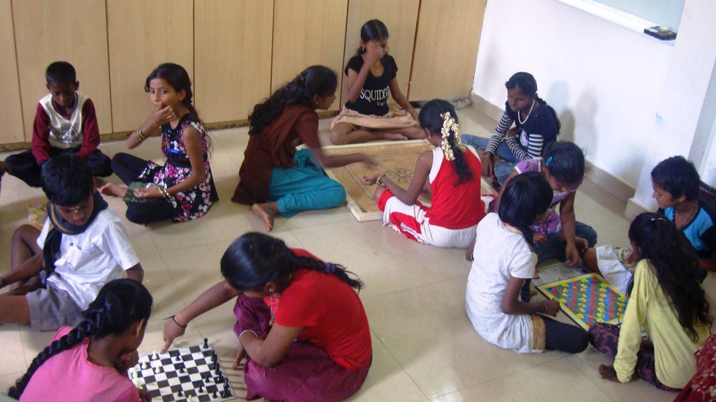 Send 200 under- served kids to school in Banglore - GlobalGiving