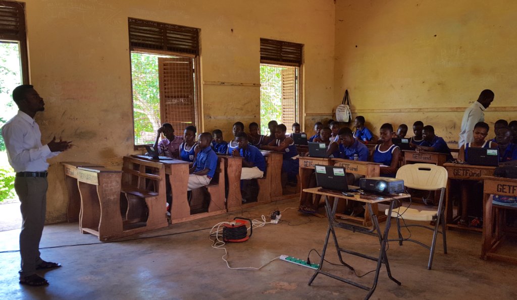 Reports on Hands on computer classes for 1,800 Ghana children ...