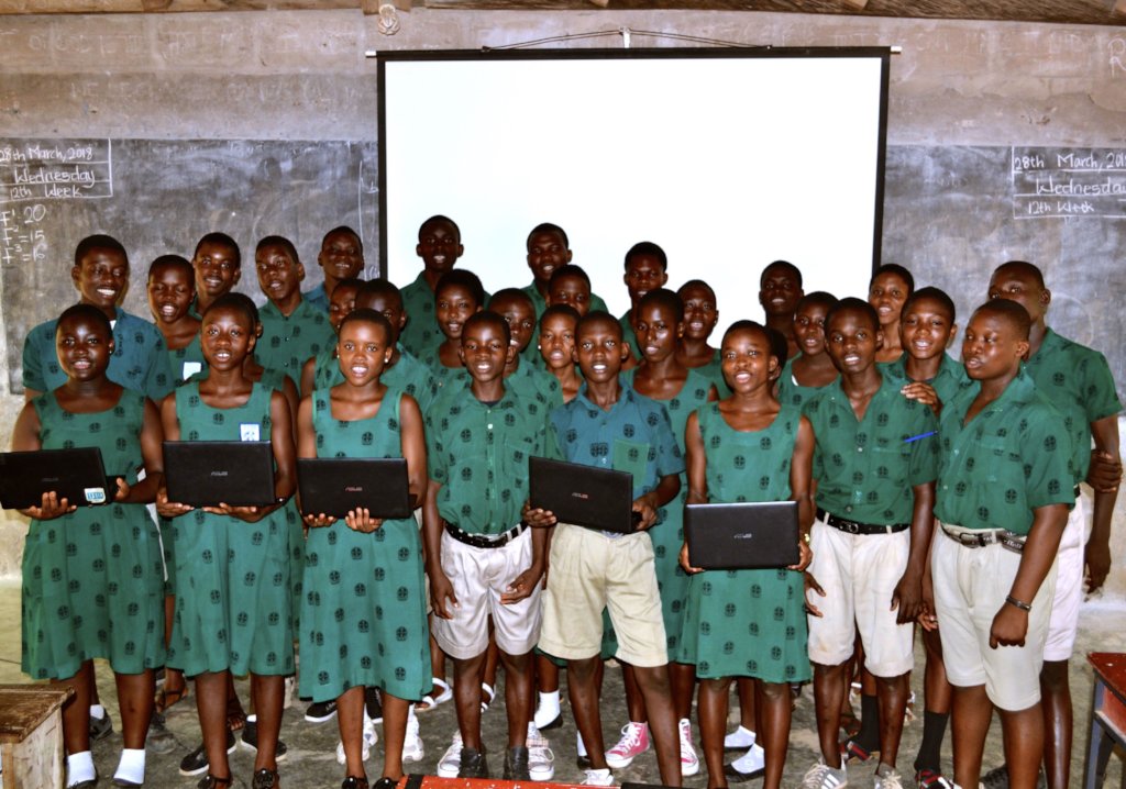 Reports on Hands-on computer classes for 1,800 Ghana children ...