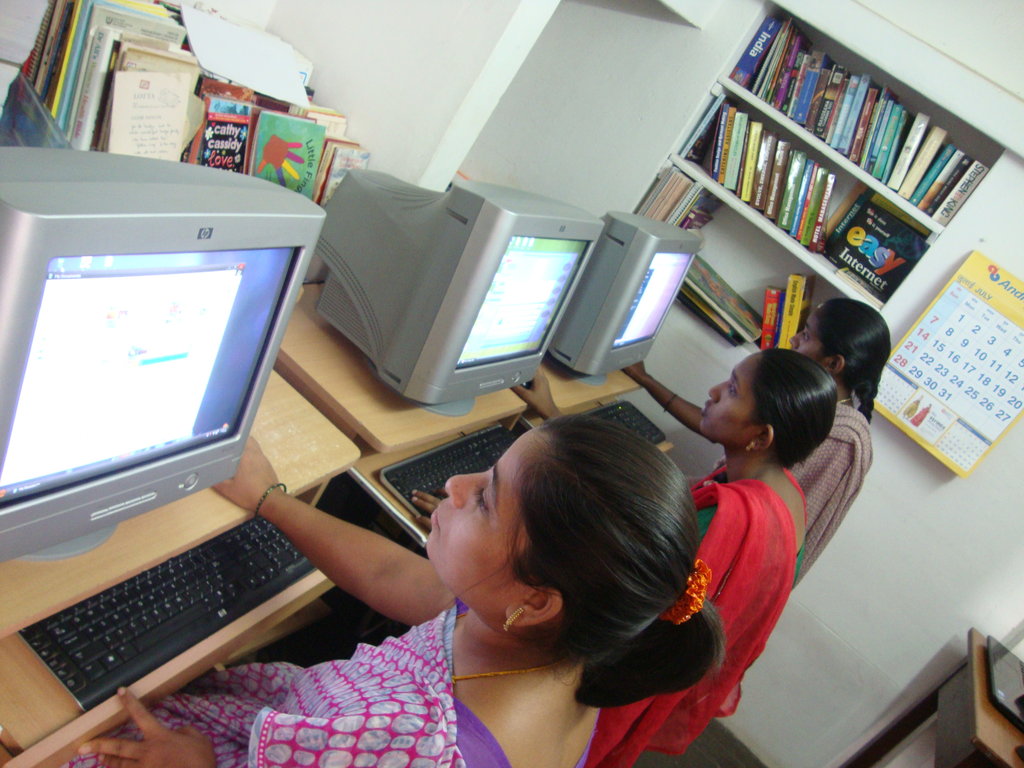 Enhancing employability through computer literacy - GlobalGiving