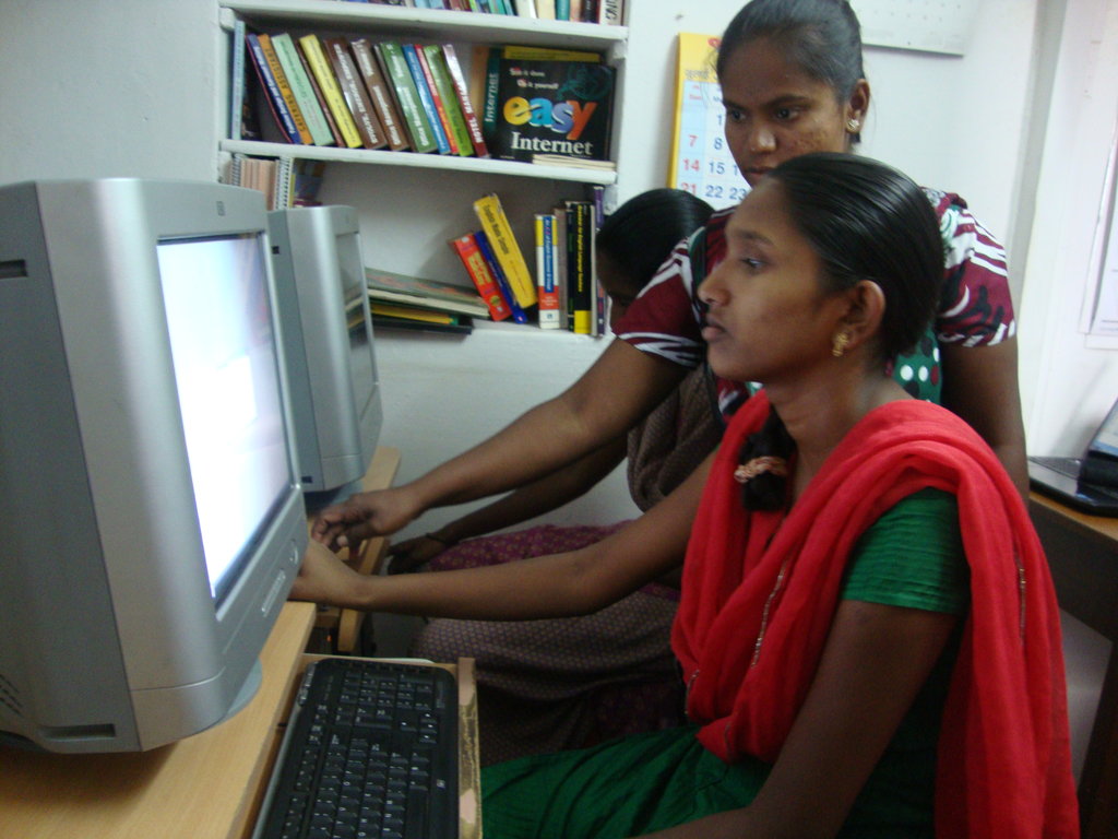Enhancing employability through computer literacy - GlobalGiving