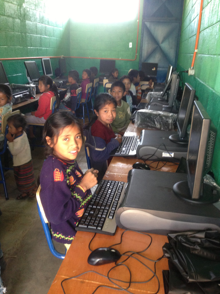 Bringing technology to rural schools in Guatemala - GlobalGiving