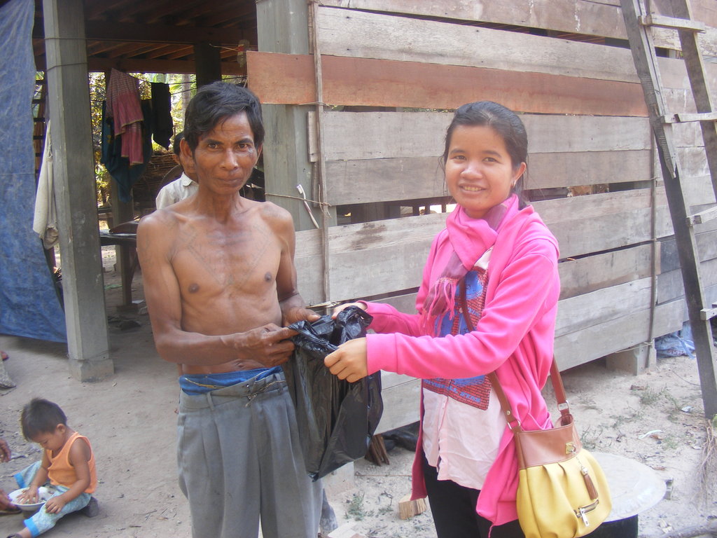 Cambodian Community Development for Extreme Poor - GlobalGiving
