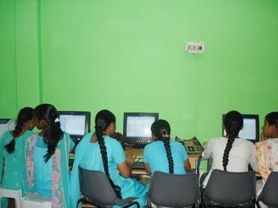 Provide computers for high-risk children in India - GlobalGiving