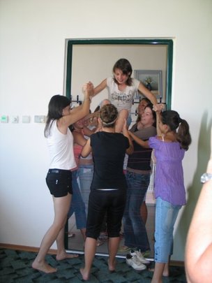 Girls Leading Our World (GLOW) Leadership Academy - GlobalGiving