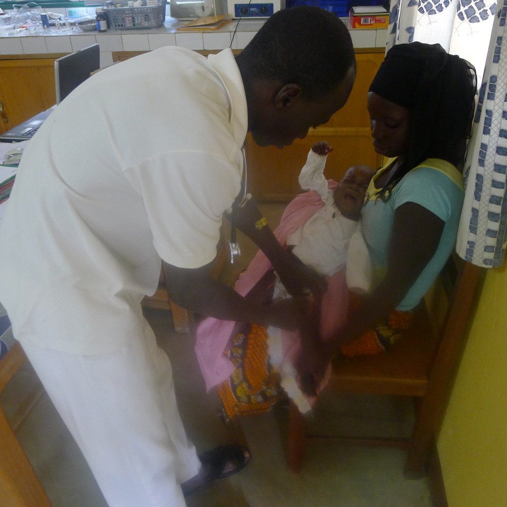 Reports on Healthcare and food for 70 Cameroonian orphans - GlobalGiving