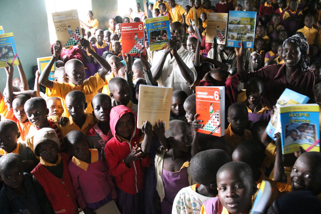 Improve the education of 2,000 students in Kenya - GlobalGiving