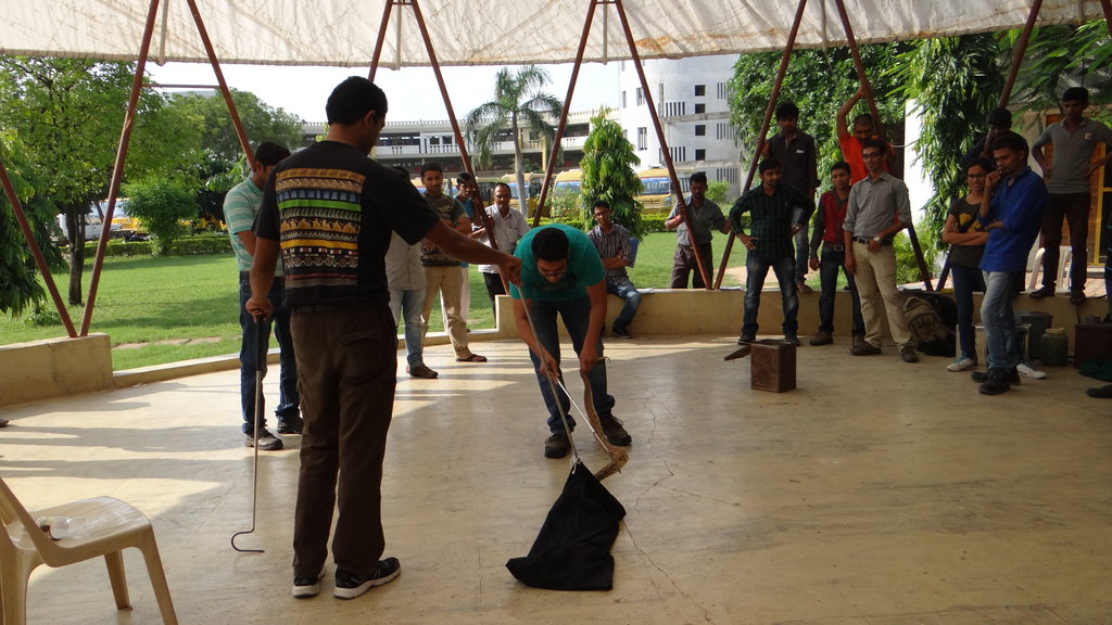 Saving Lives, Human-Snake Conflict Mitigation - GlobalGiving