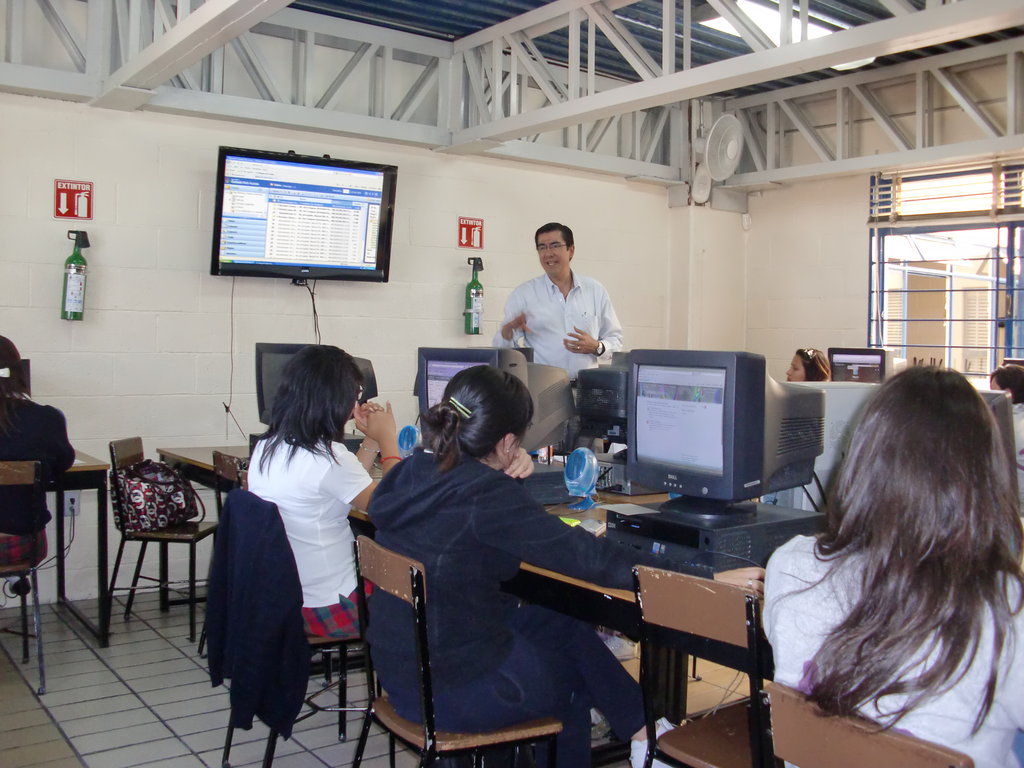 Help a young student to be trained in Word - GlobalGiving