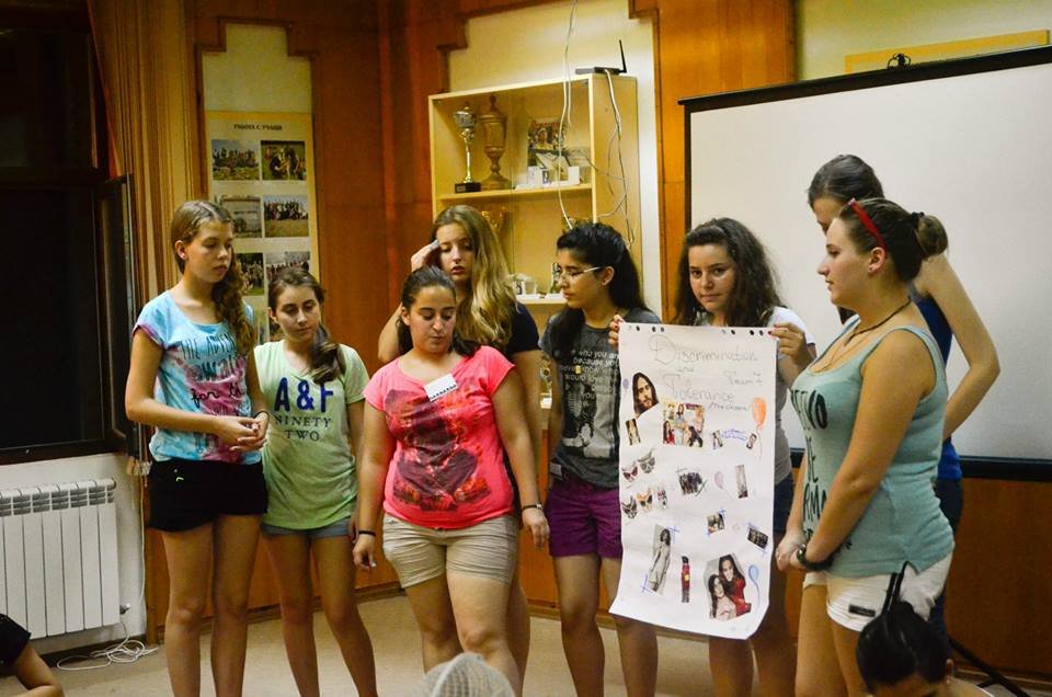 Girls Leading Our World (GLOW) Leadership Academy - GlobalGiving