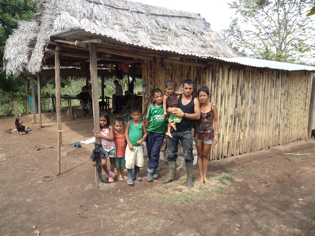 A rural community center for peace in Colombia - GlobalGiving