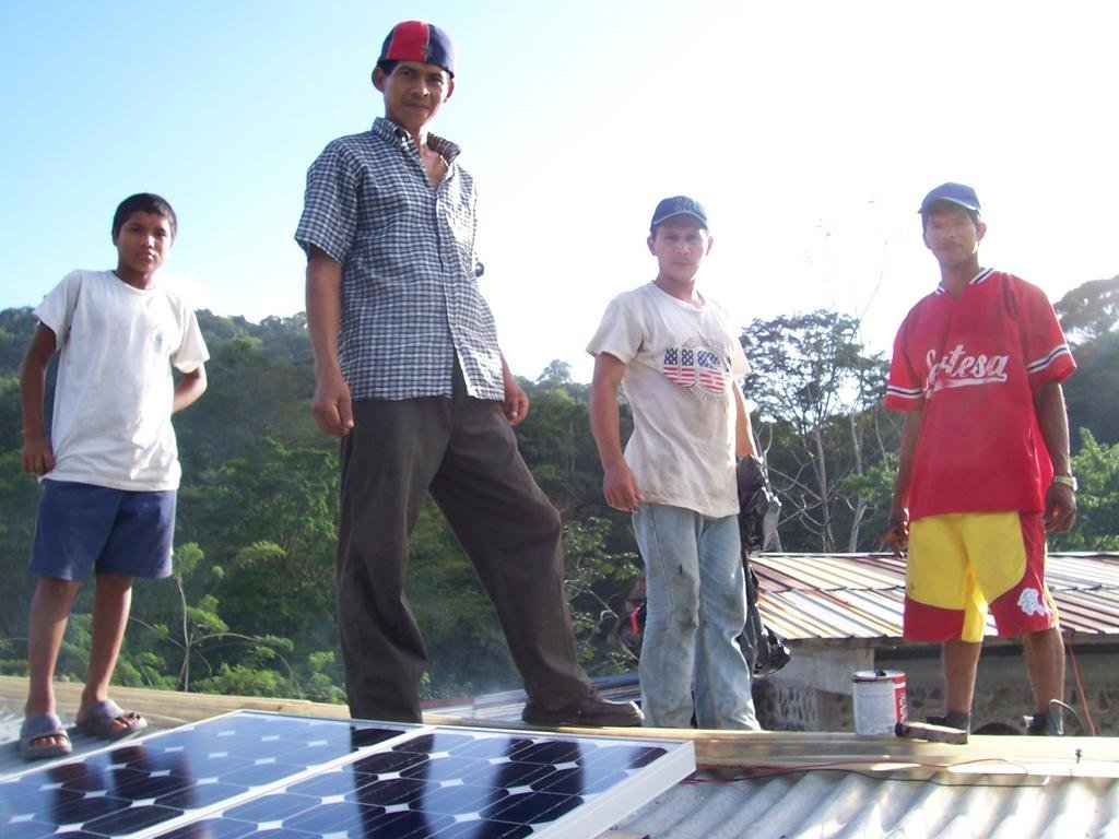 Solar energy for families in Santo Domingo, Panama - GlobalGiving