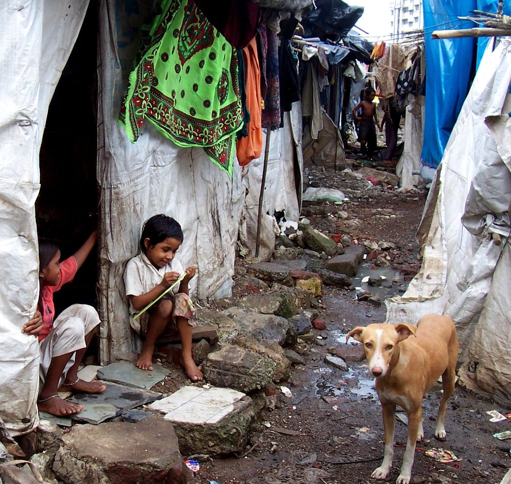 Transform childhoods of 300 slum children in India - GlobalGiving