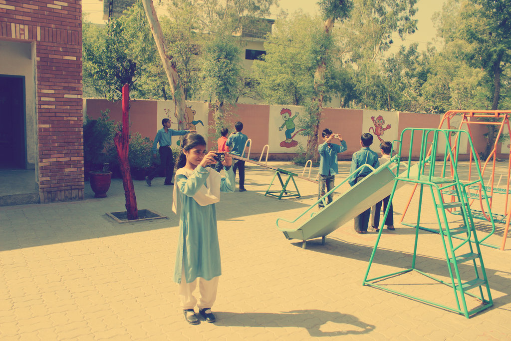 Peace through Arts for 1000 Pakistani Children - GlobalGiving