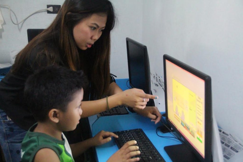 Reports on Help 500 Filipino Children be Literate in Computer ...