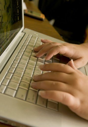 Bridge the technology gap for 1000 students - GlobalGiving