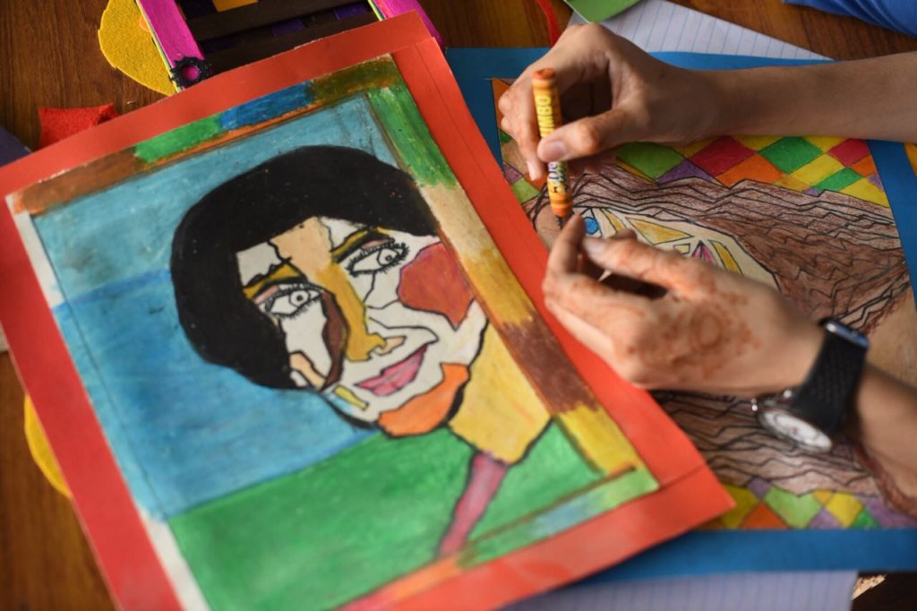 Art for 3200 schoolgirls in Pakistan - GlobalGiving