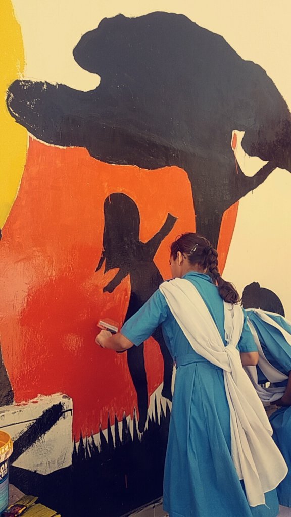 Art for 3200 schoolgirls in Pakistan - GlobalGiving