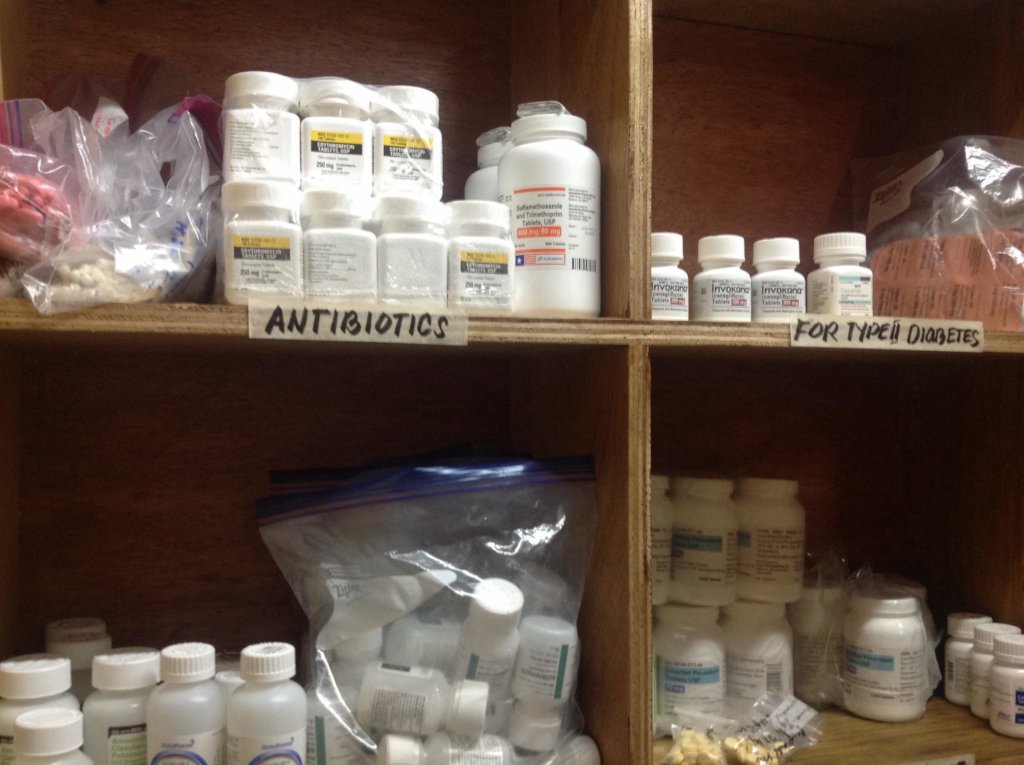 Reports on Edgar Sevilla Pasimio Memorial Clinic - GlobalGiving