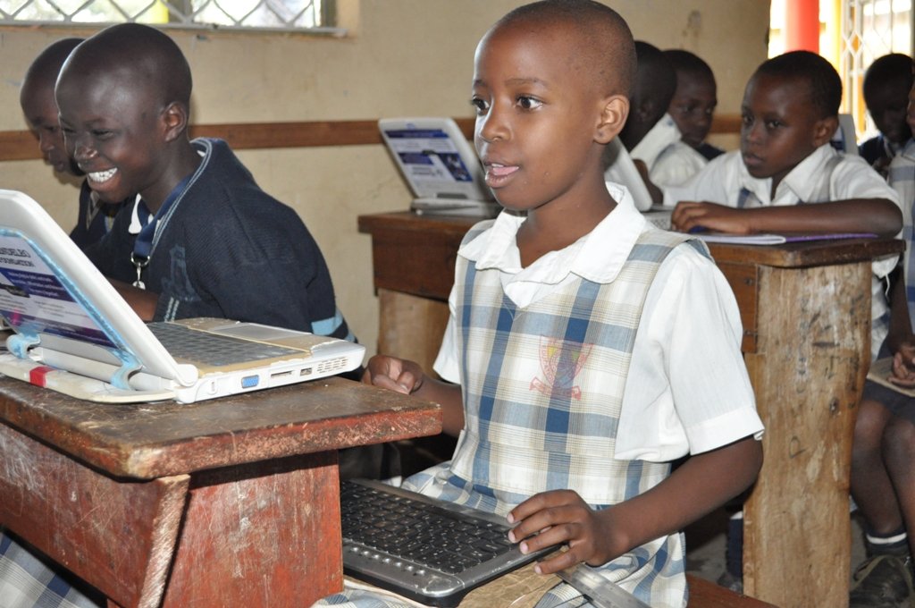 Reports on The Mobile Solar Computer Classroom - GlobalGiving