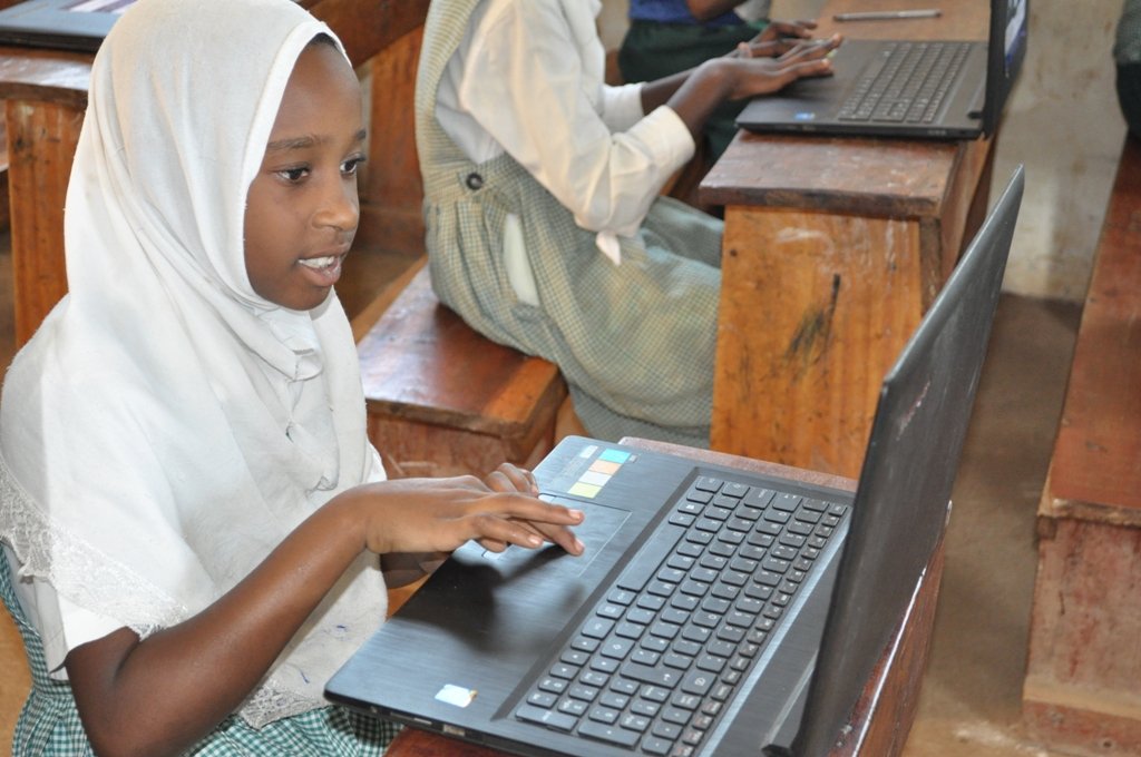 Reports on The Mobile Solar Computer Classroom - GlobalGiving