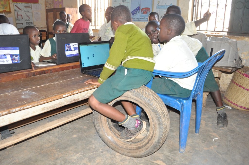 Reports on The Mobile Solar Computer Classroom - GlobalGiving
