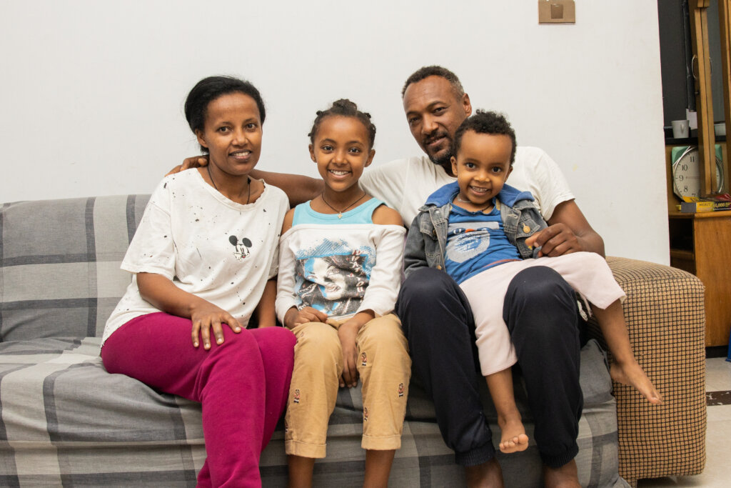 Reports on Ensuring Girls in Ethiopia Receive Basic Eye Care - GlobalGiving