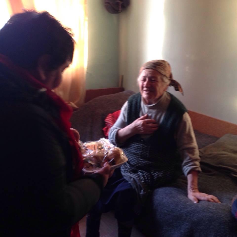 Hot Meals for Destitute Elderly Women - GlobalGiving