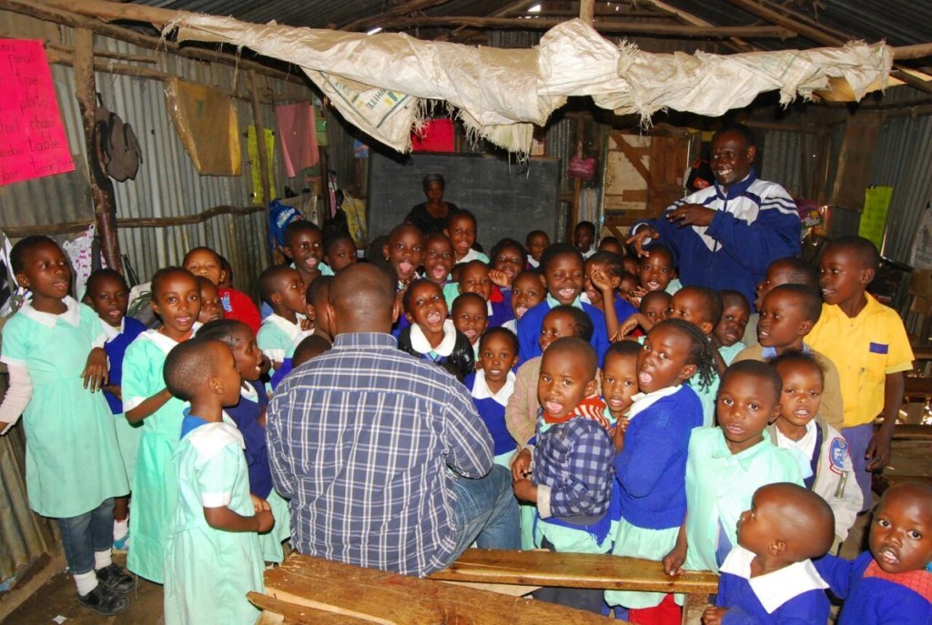 Empowering 100 vulnerable children in Kiambiu slum - GlobalGiving