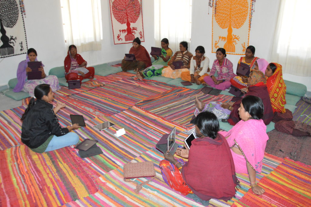 Digital Integration: Barefoot College Solar Mamas - GlobalGiving