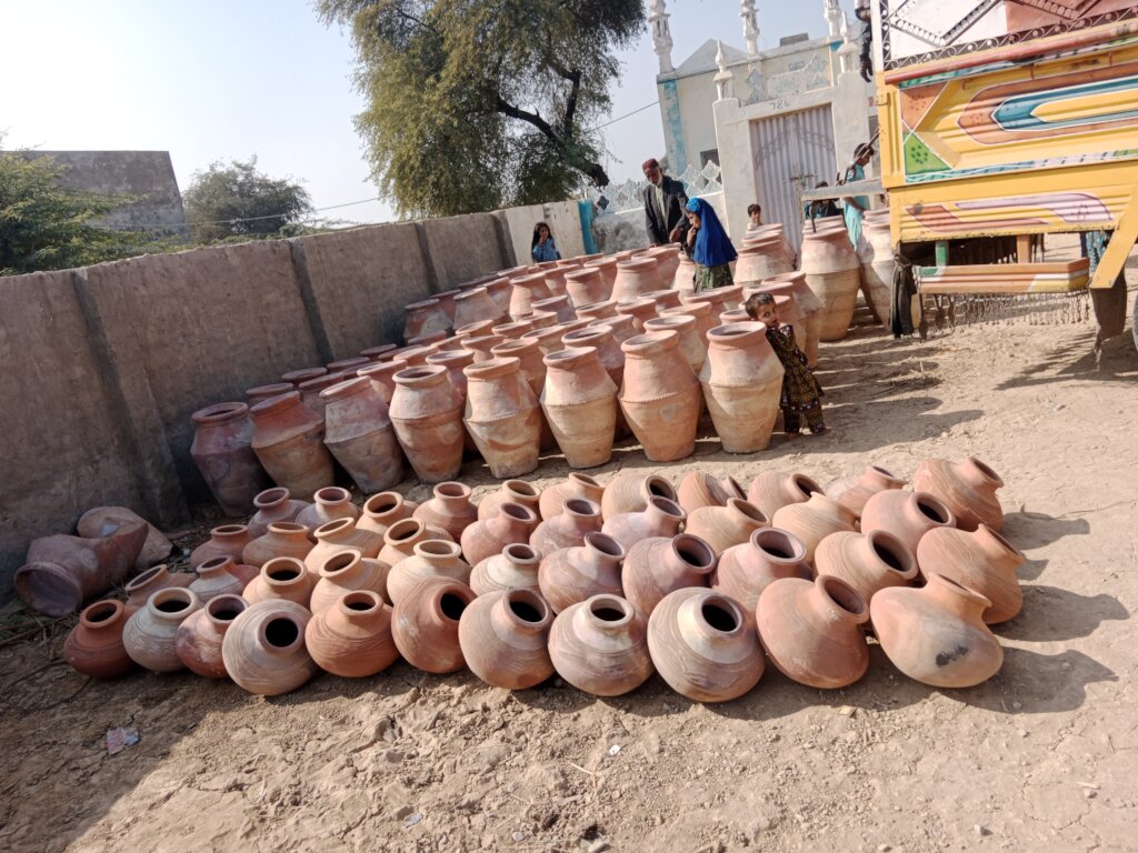Reports on Safe Drinking Water for Flood Victims Pakistan - GlobalGiving