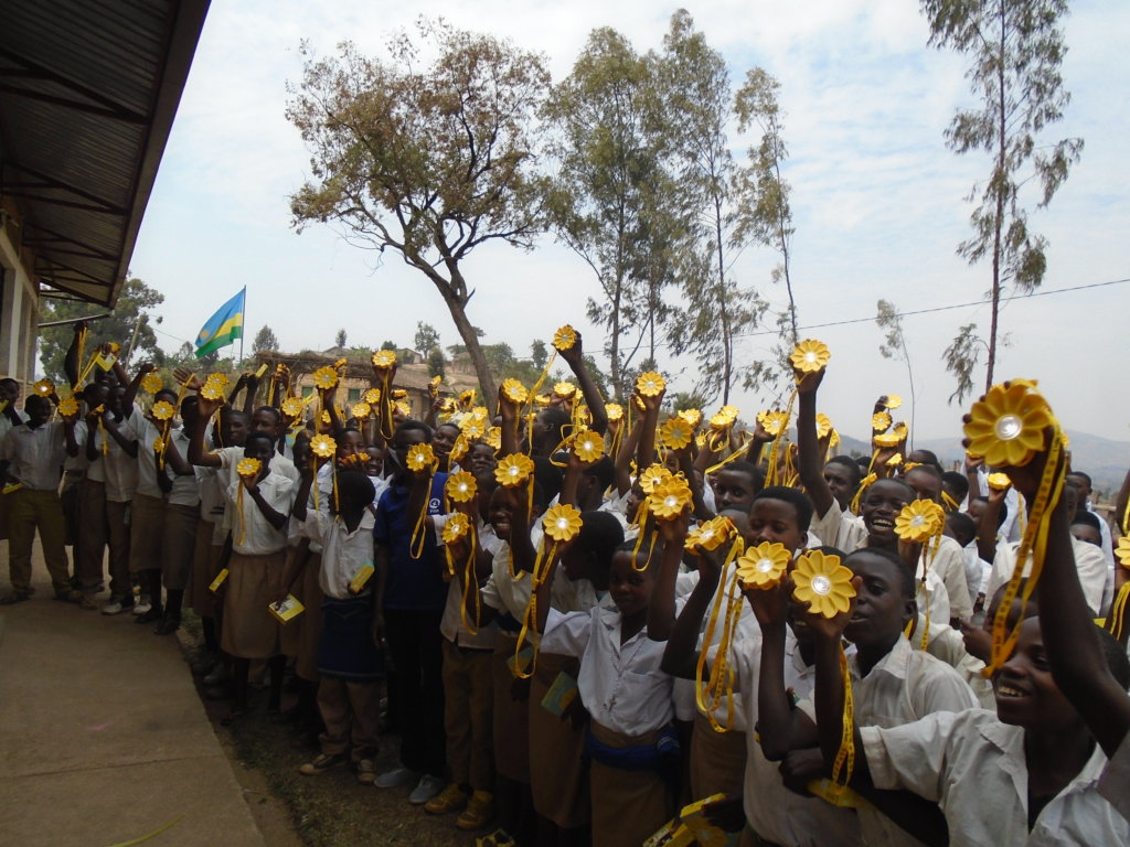 Support poor rural pupils through 1000 solar lamps - GlobalGiving