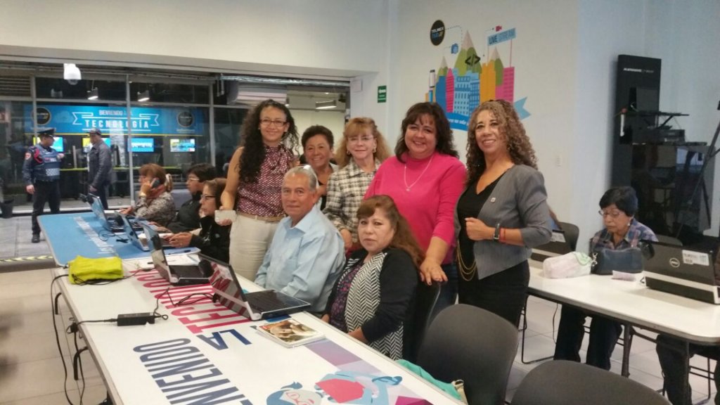 Empowered Women Learn Code to Improve Their Lives - GlobalGiving