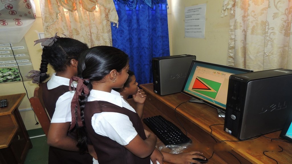 Technology for 200 Schools in Developing Countries - GlobalGiving