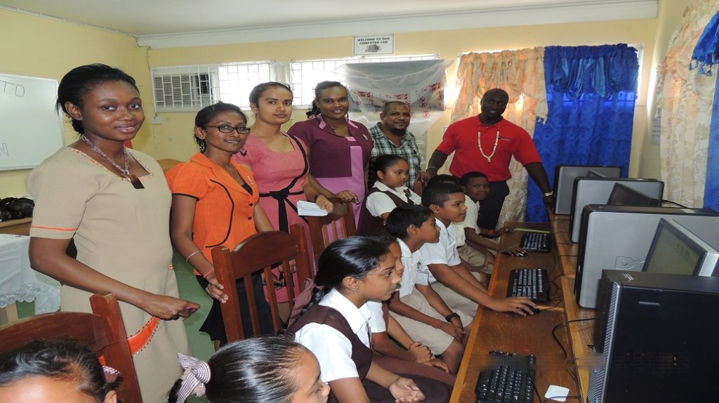 Technology for 200 Schools in Developing Countries - GlobalGiving