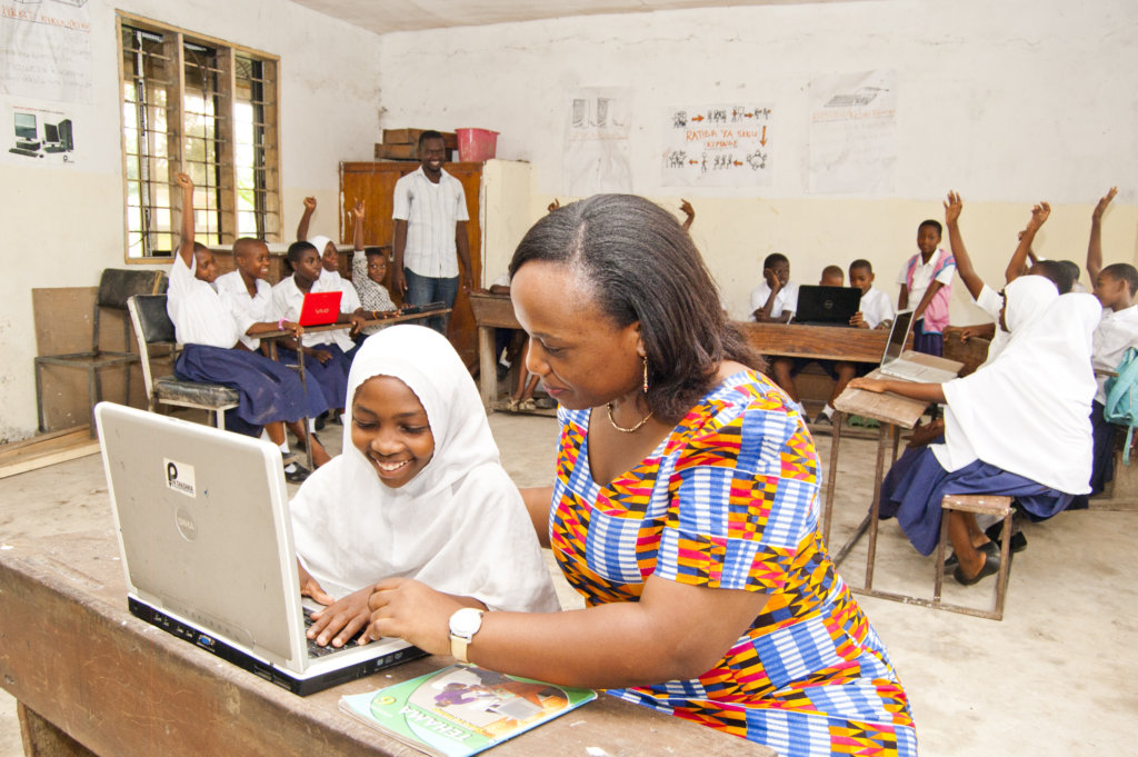 Mobile Computer Lab for Public Primary Schools - GlobalGiving