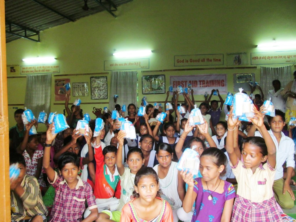 Rescuing of 100 Street Children in India - GlobalGiving