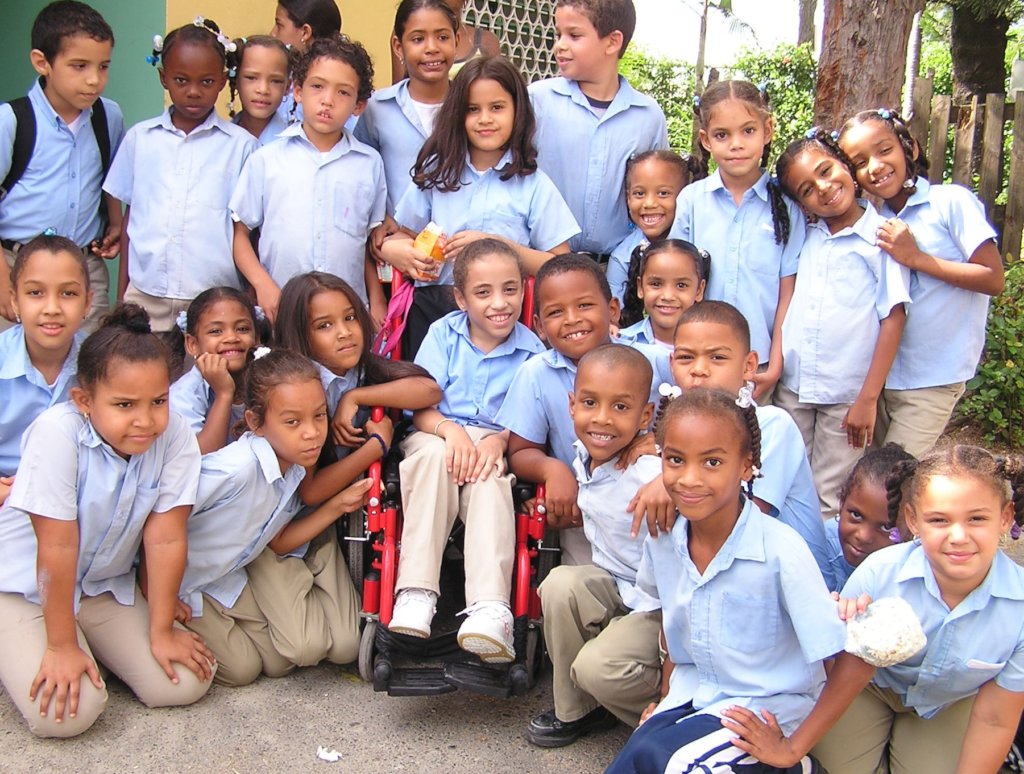 100 Dominican disabled children more independent - GlobalGiving