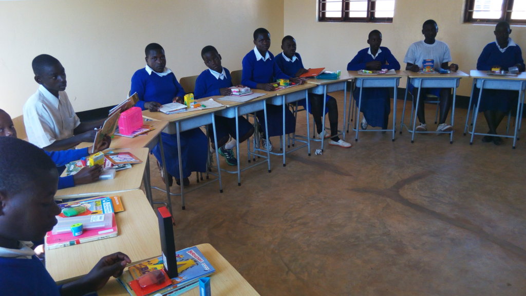 COMPUTERS FOR DEAF STUDENTS. - GlobalGiving