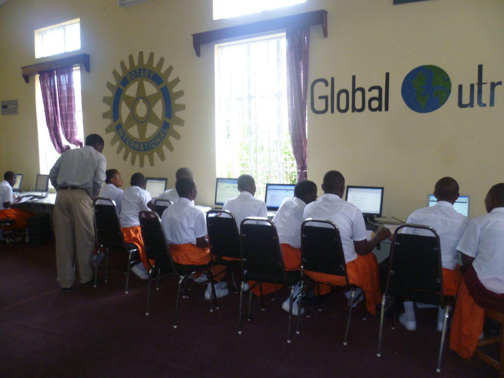 Computer Literacy Program in Iringa Tanzania - GlobalGiving