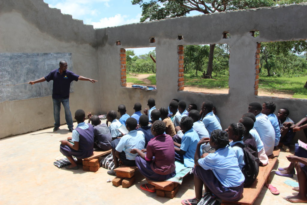 Build 1x4 classroom block for 300 pupils in Zambia - GlobalGiving