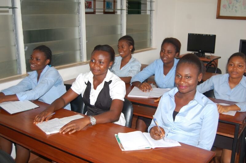 Invest in 50 Nigerian girls to be a beacon of hope - GlobalGiving