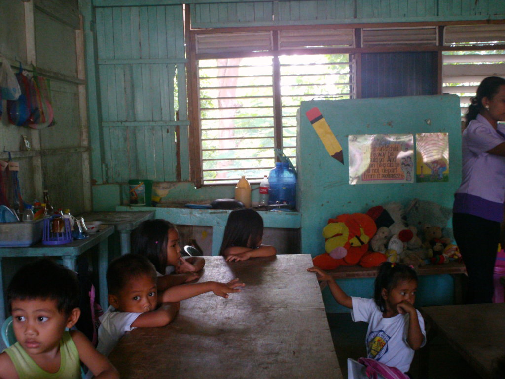 Send 200 Filipino kids to better daycare centers - GlobalGiving